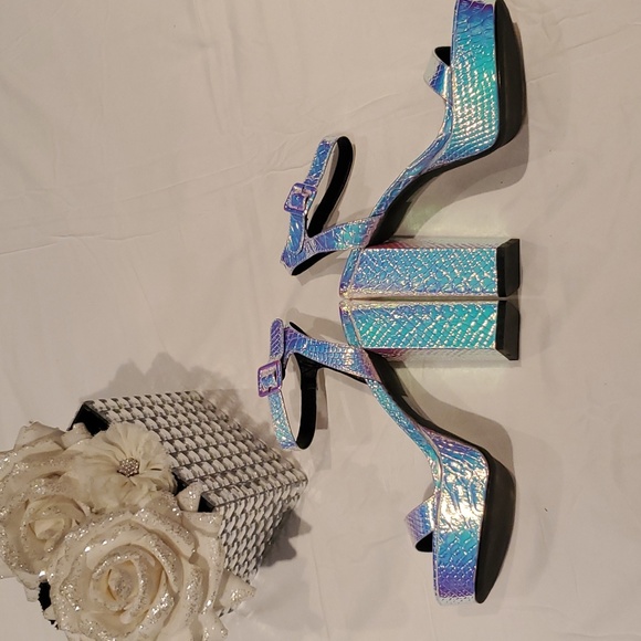 So Me | Shoes | Firm Gorgeous Iridescent Holographic Platform Croc ...
